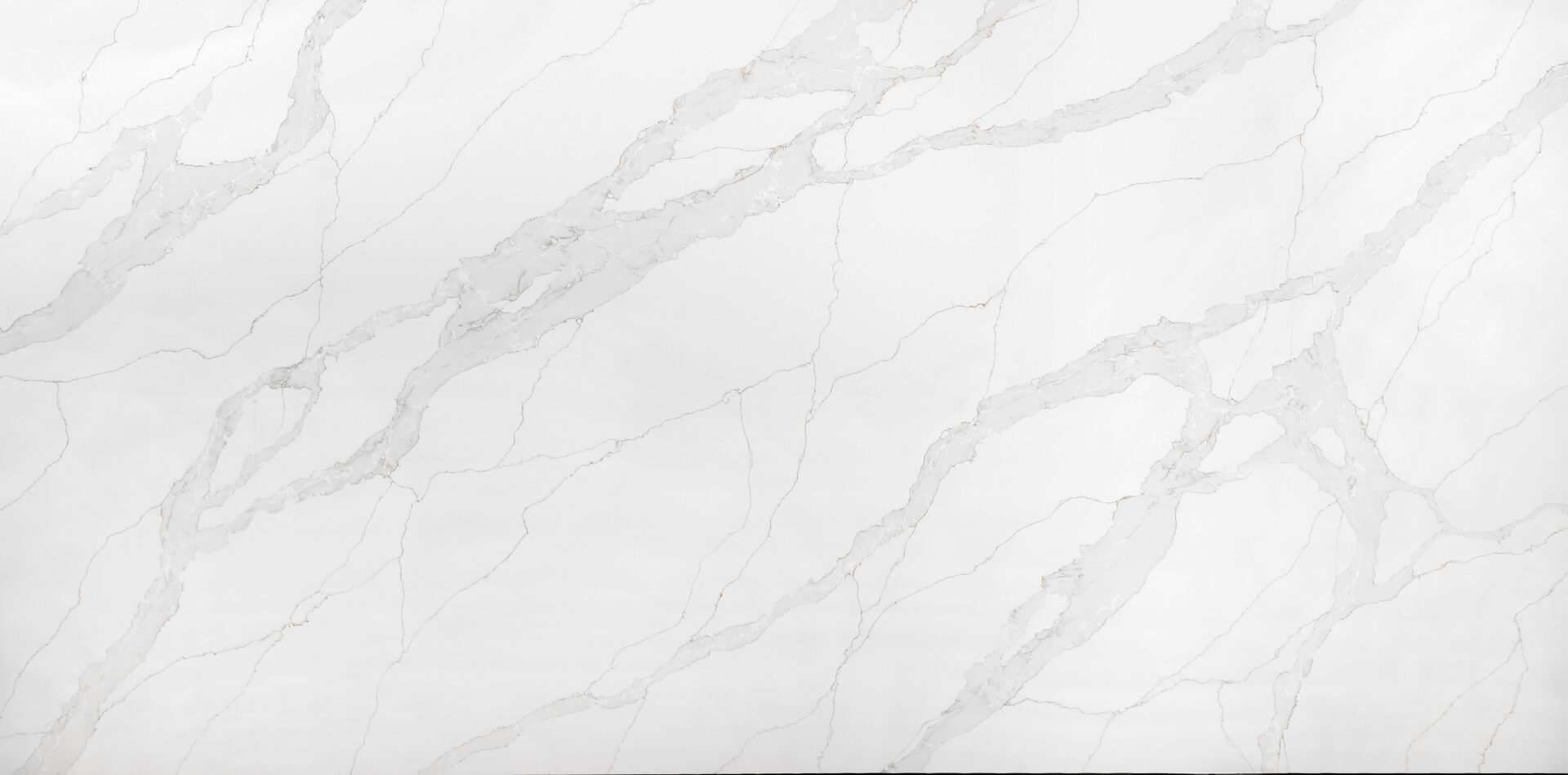 Sono Reale PentalQuartz® | Bold Colors in Quartz